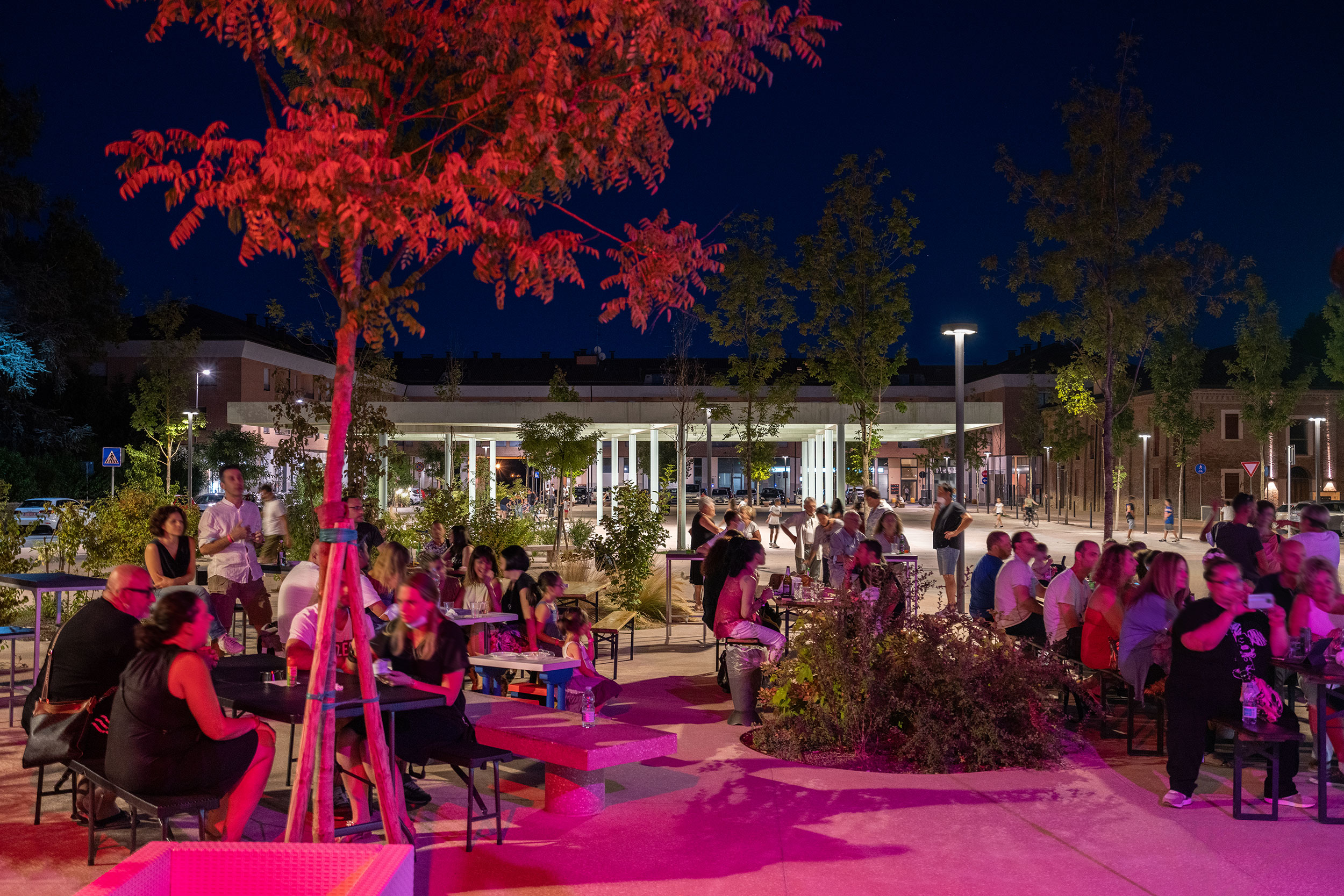 Marco Cappelletti Enrico Dusi and Matteo Ghidoni - Market Square | www.marcocappelletti.com