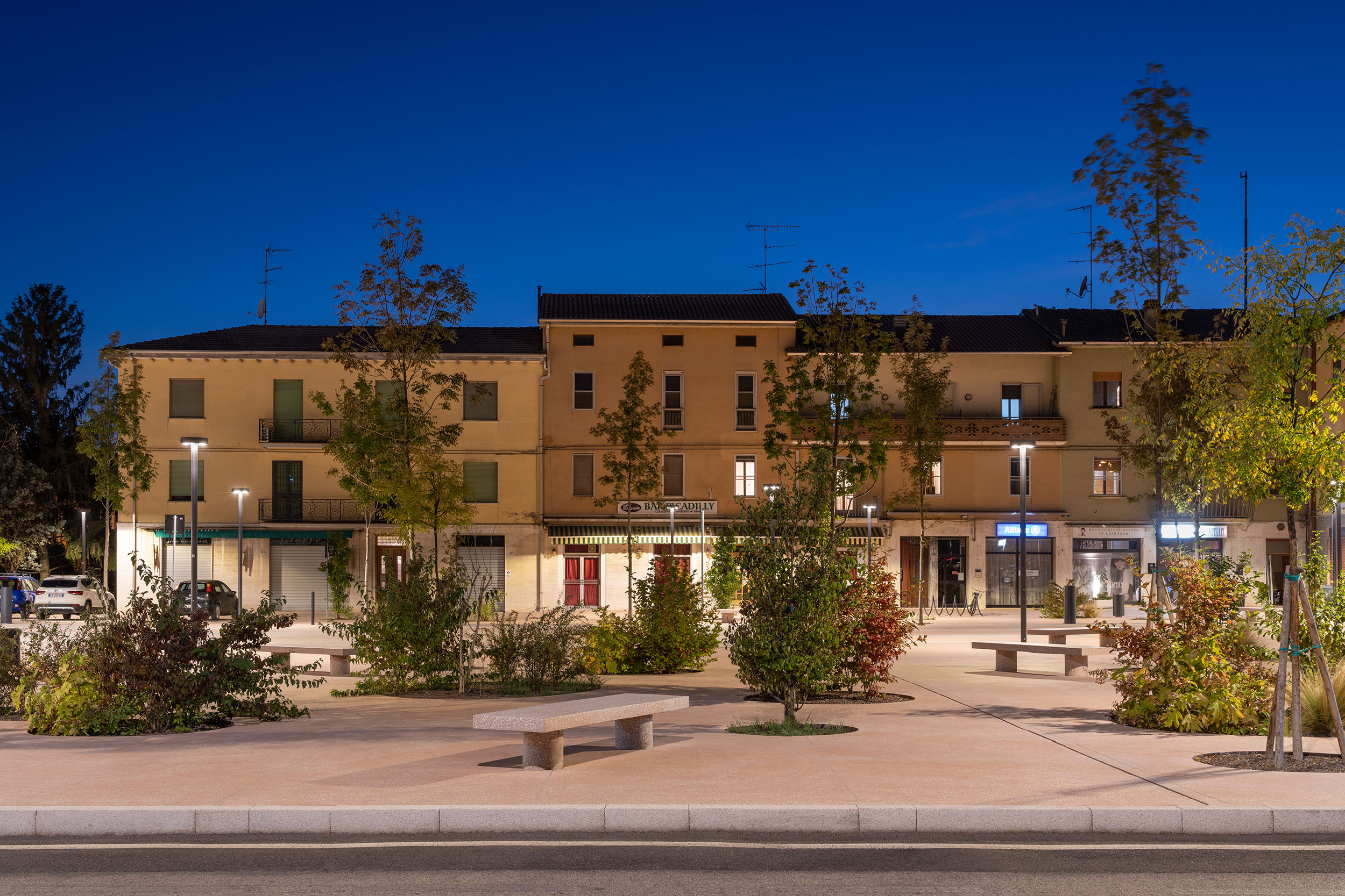 Marco Cappelletti Enrico Dusi and Matteo Ghidoni - Market Square | www.marcocappelletti.com