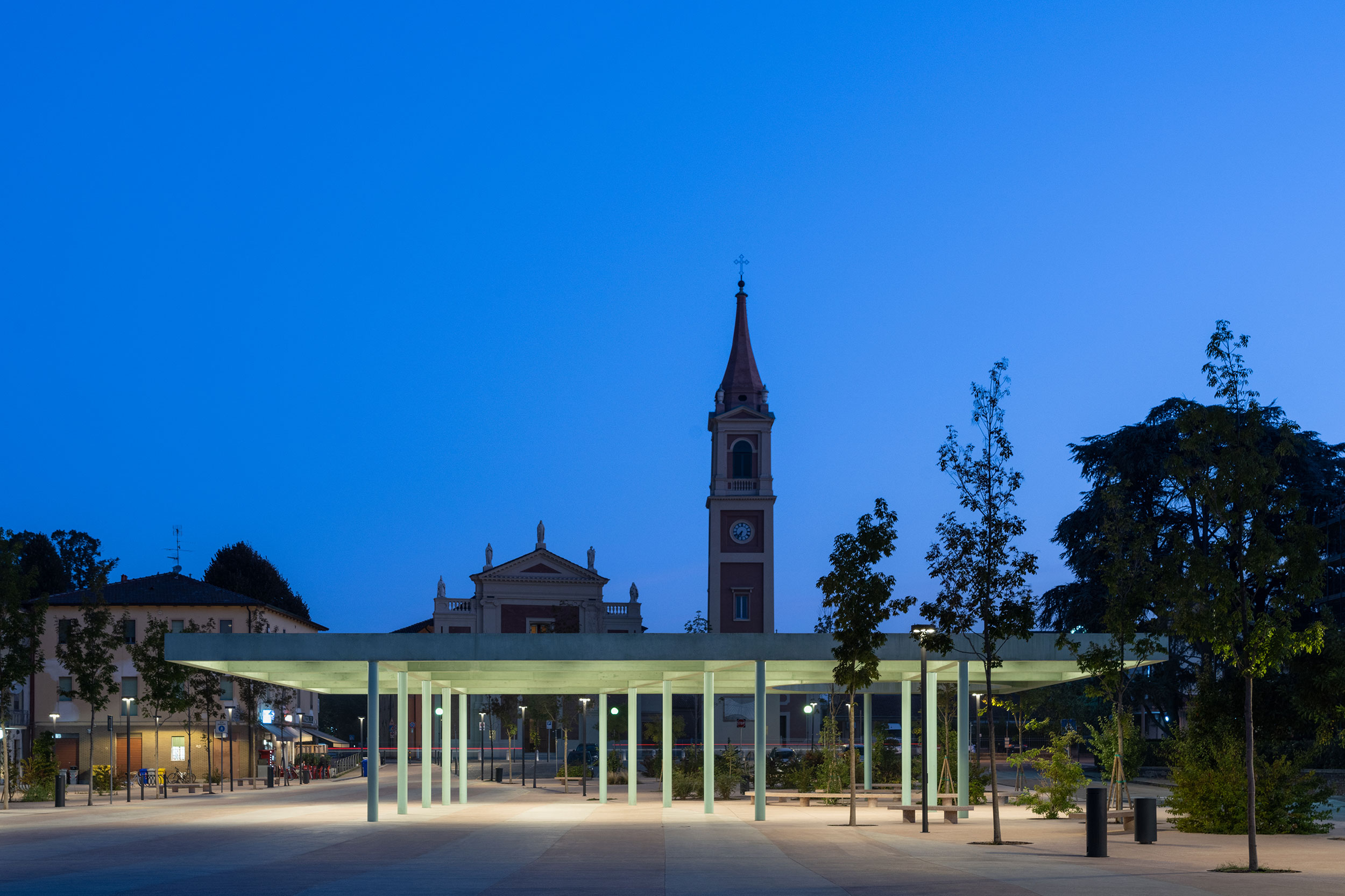 Marco Cappelletti Enrico Dusi and Matteo Ghidoni - Market Square | www ...