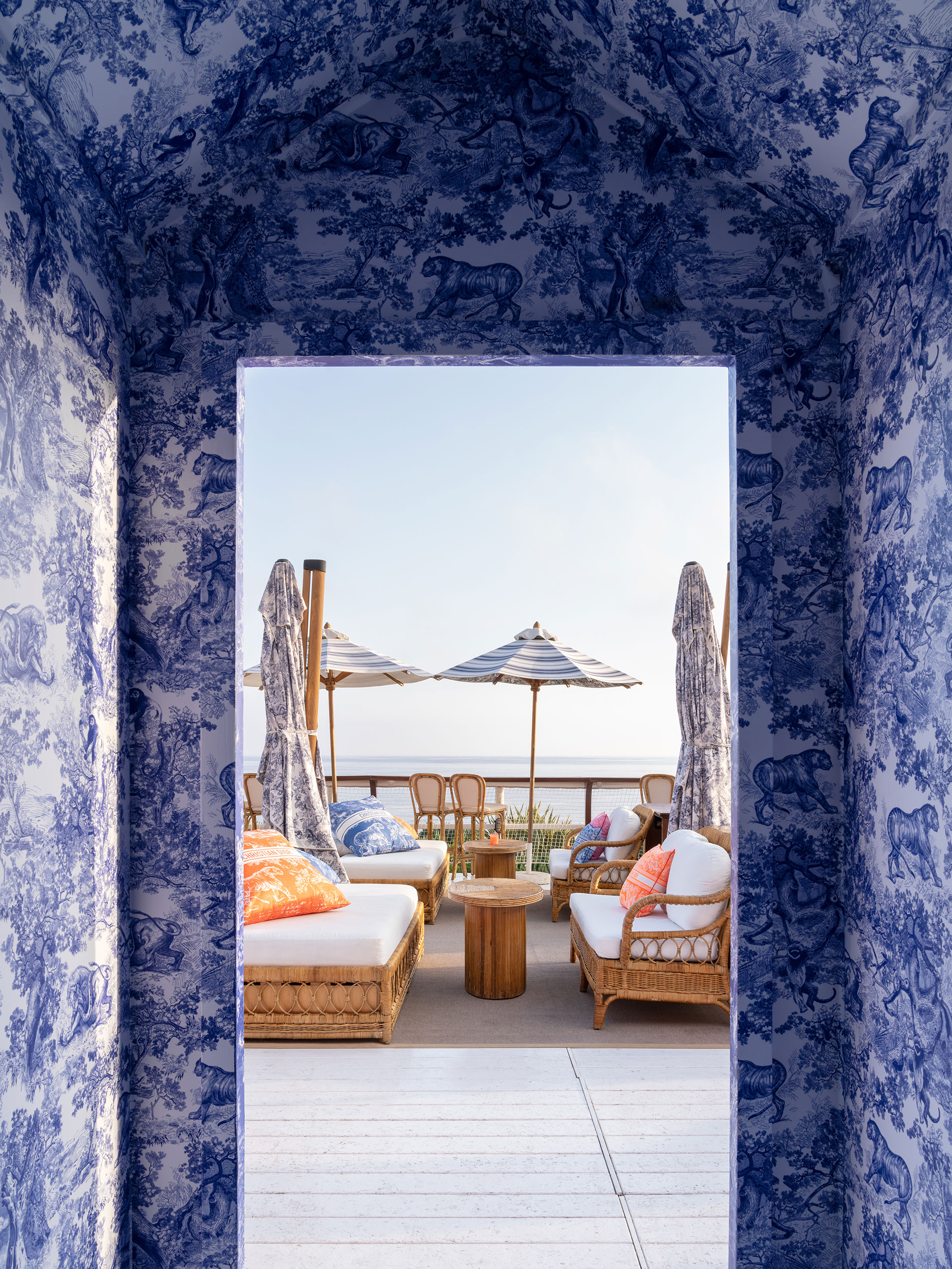 Marco Cappelletti Dior - Pop - up Store - Capri Riccio | www ...