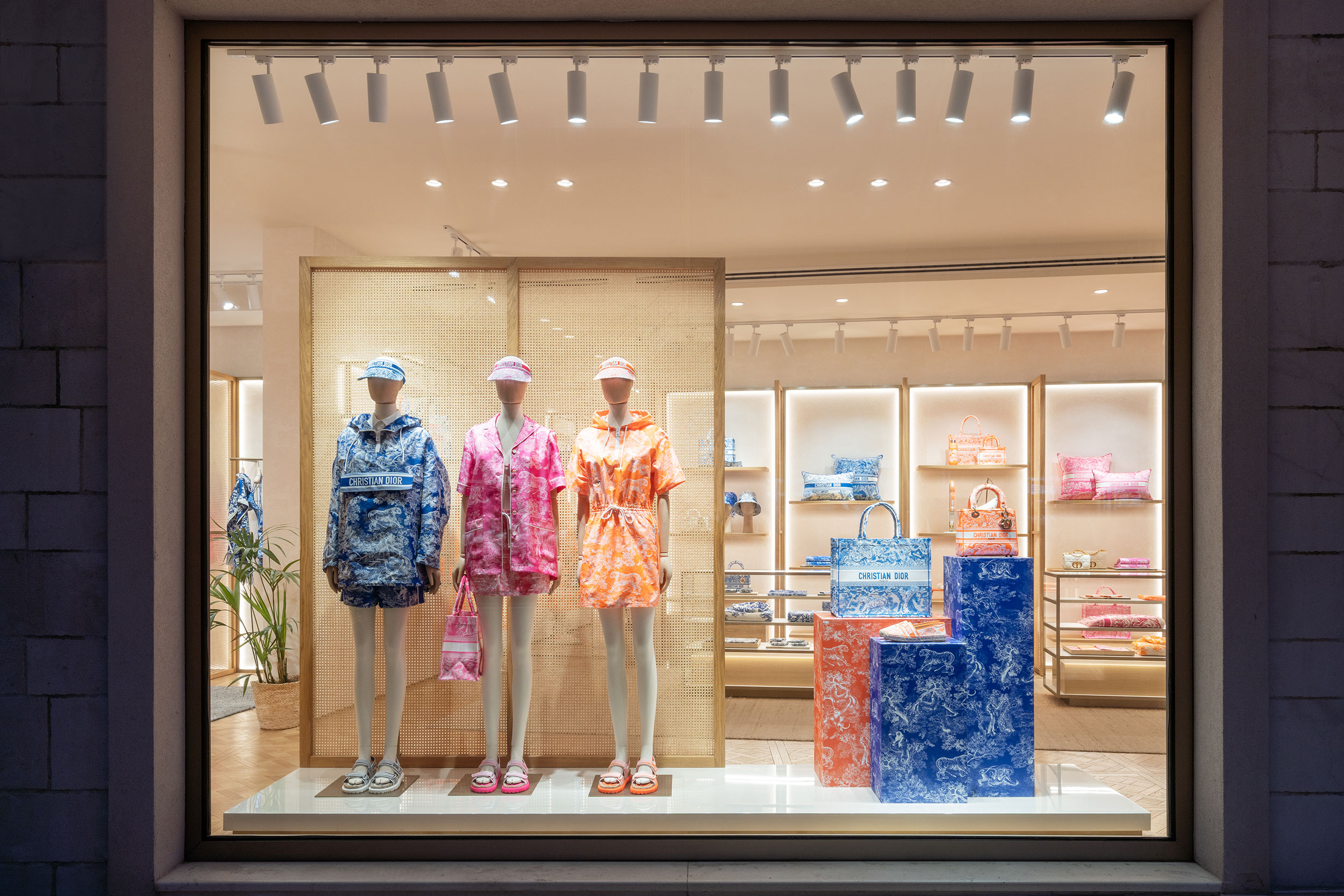 Marco Cappelletti Dior – Pop-up Store – Porto Montenegro | www ...