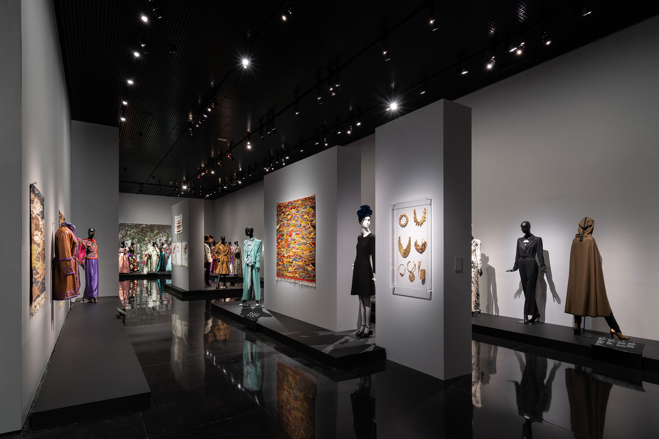 Marco Cappelletti Permanent Exhibition – Musée Yves Saint Laurent ...